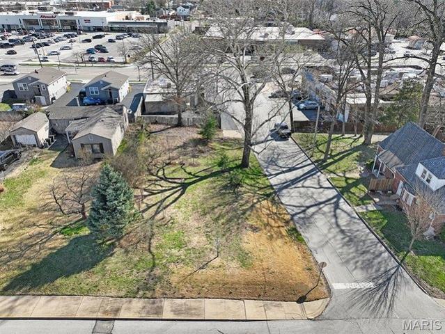 8838 Powell Ave, Saint Louis, MO 63144