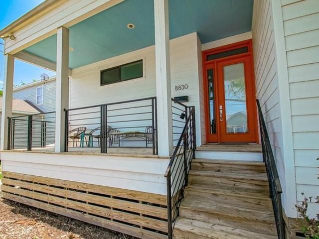 8830 Cohn St, New Orleans, LA 70118