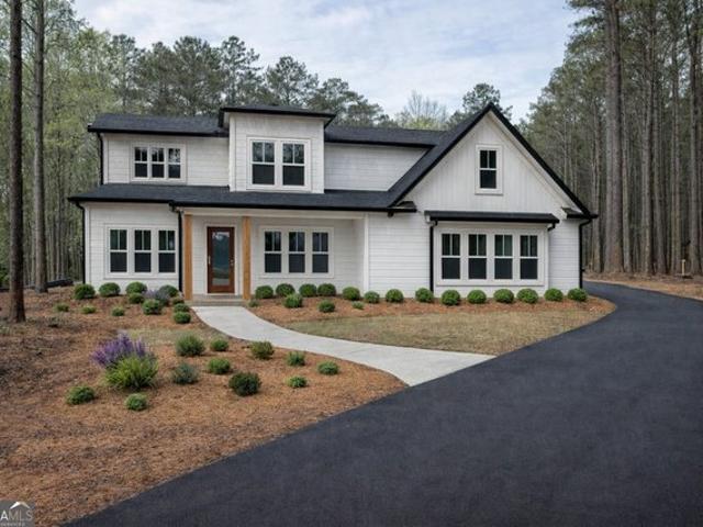 8830 E Carroll Rd, Winston, GA 30187