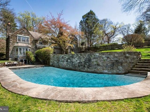 8830 Towanda Street/ Aka 505 W Chestnut Hill Ave, Philadelphia, PA 19118