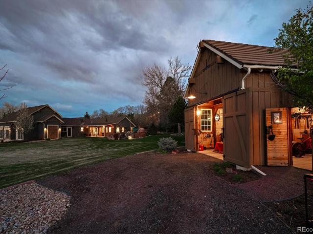 8830 W Bear Creek Dr, Lakewood, CO 80227 | MLS #3841