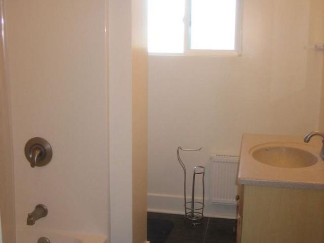 8830 1 Bedroom Apartment for Rent at 8830 1st Ave Ne, Seattle, WA 98115 Maple Leaf