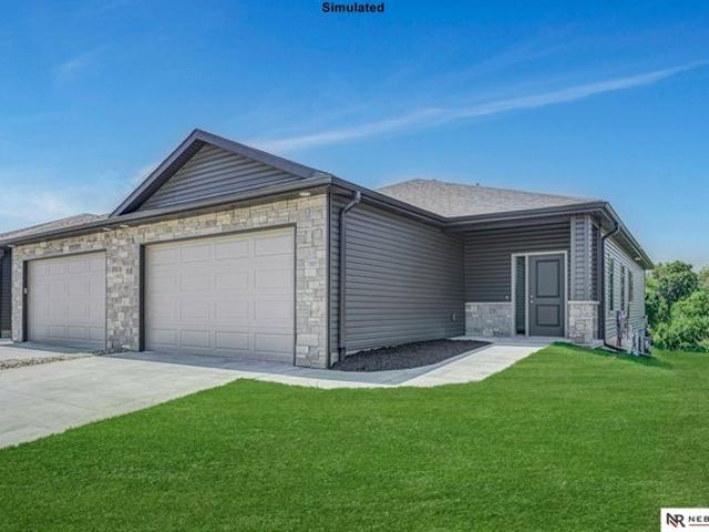 8832 Daywood Ln, Lincoln, NE 68526