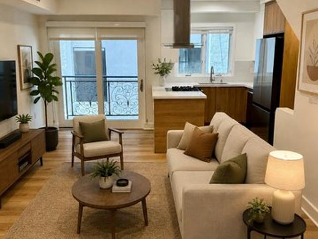 8833 Cynthia St Apt 202, West Hollywood, CA 90069