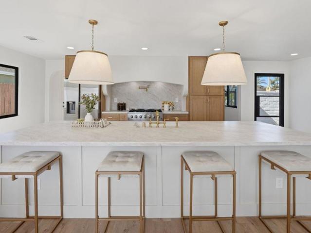 8833 Glenhaven St, San Diego, CA 92123 | MLS #PTP2603 | Compass