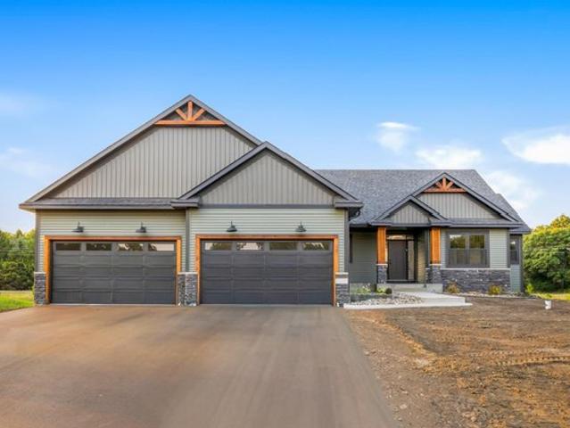 883 174th Ave NE, Ham Lake, MN 55304