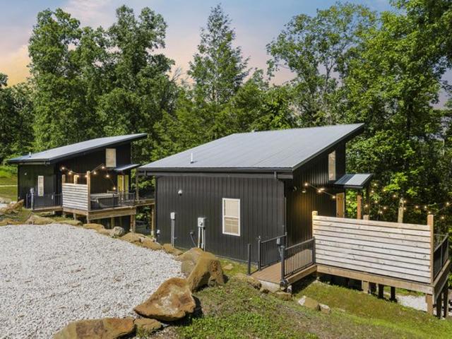 883 and 885 Booth Ridge Rd, Rogers, KY 41365