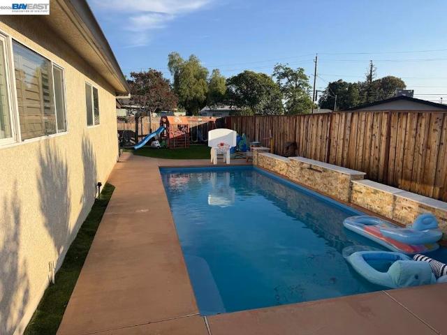 883 Brennan Way