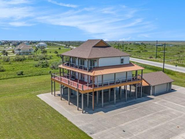 883 Gulf Cedar Dr, Port Bolivar, TX 77650