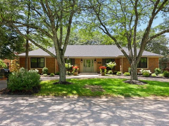 883 Edgewater Dr, Lexington, KY 40502