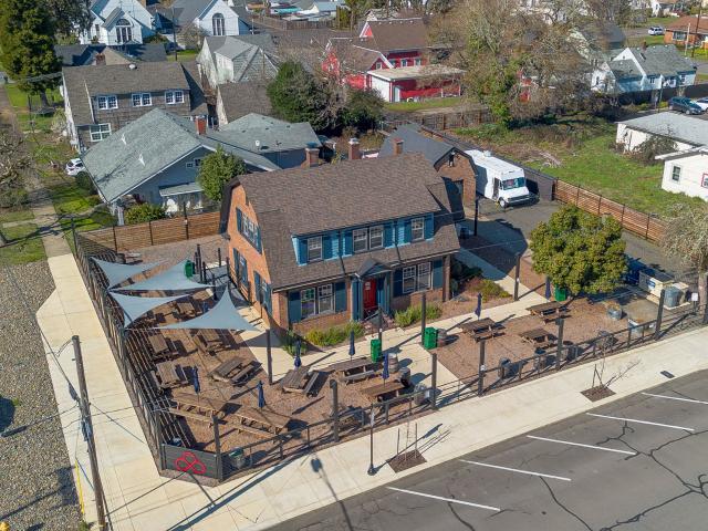 883 sw church st