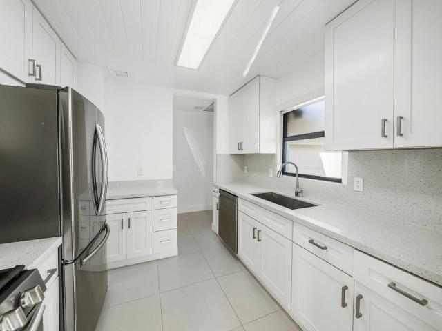 8844 Abbott Ave Unit# 0, Surfside, US, FL