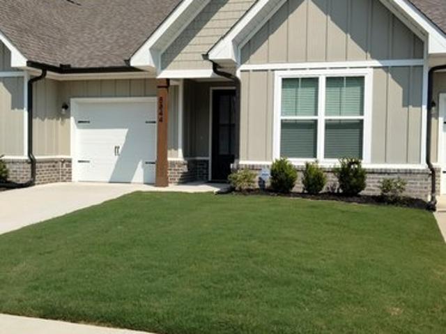 8844 James Creek Dr, Ooltewah, TN 37363