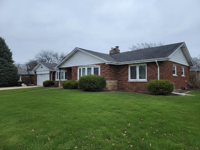 8845 Mango Ave, Morton Grove, IL 60053 | MLS #12572 | Compass