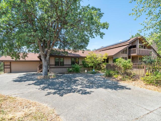 8846 Goldstone Ln, Redding, CA 96001 | MLS #26 267