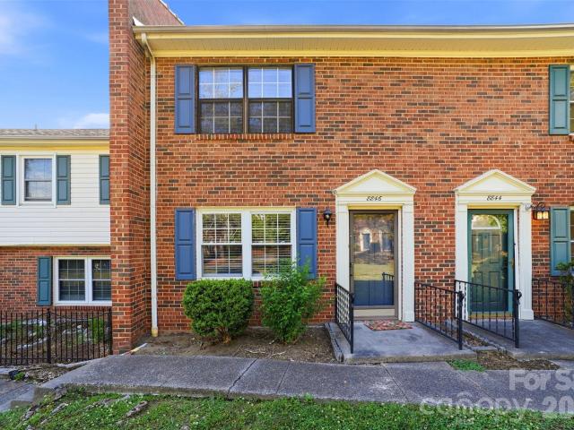 8846 Hunter Ridge Dr, Charlotte, NC 28226 | MLS #4376
