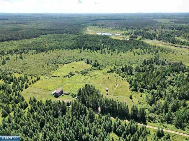 8848 Range Line Rd, Cook, MN 55723