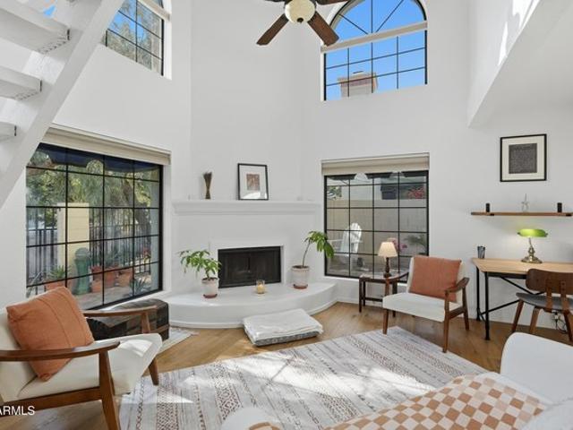 8849 S 48th St Unit 3, Phoenix, AZ 85044