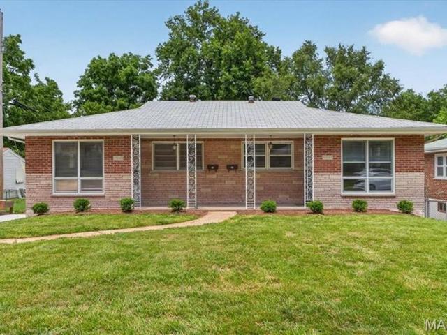 8841 McNulty Dr, Saint Louis, MO 63114