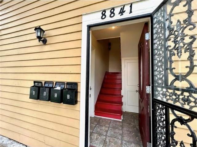 8841 S Claiborne Avenue # C
