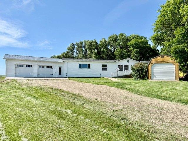 8841 49th St NE, Devils Lake, ND 58301
