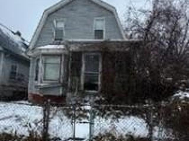 8843 Buhl St, Detroit, MI 48214