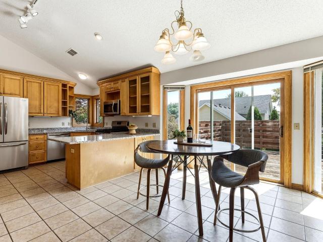 8843 Blackoaks Lane N