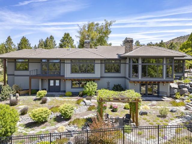 8843 SW Pokegama Dr, Powell Butte, OR 97753