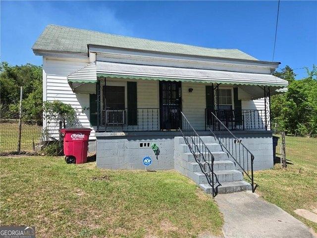 884 Cowan St, Macon, GA 31217