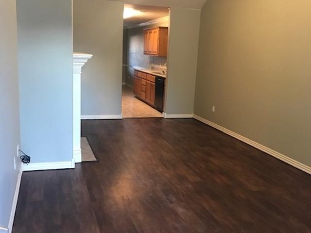884 Oakwood Court