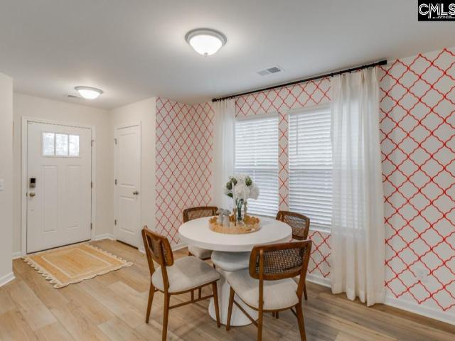 884 Lodgepole Lane