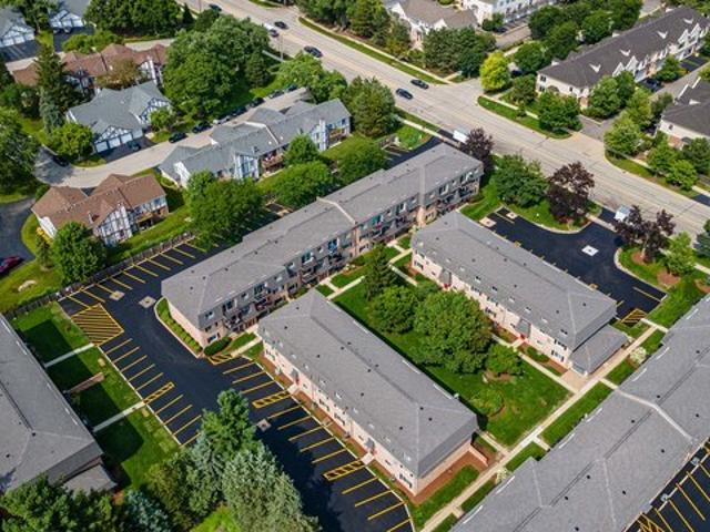884 S Plum Grove Rd Apt 111, Palatine, IL 60067