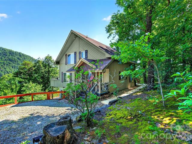 884 Pinnacle Parkway