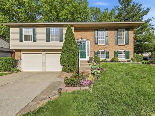 8854 Dover Dr, Deerfield Township, OH 45039
