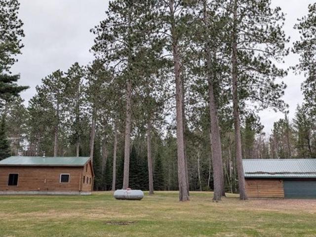 8854 River Rd, Angora, MN 55703