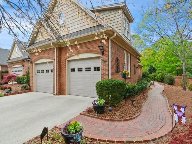 8855 Mariner Dr, Raleigh, NC 27615