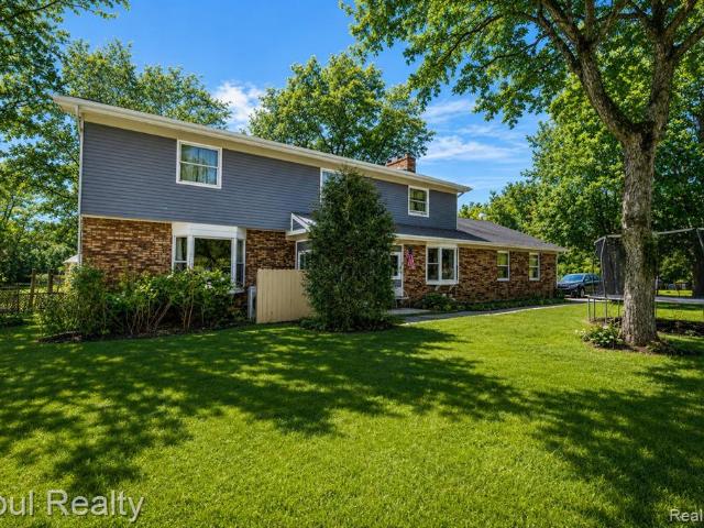 8855 Gross Road