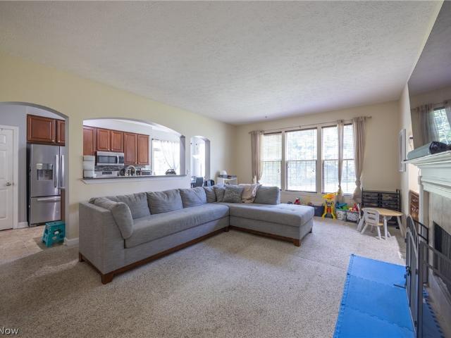 8856 Oakbrook Circle