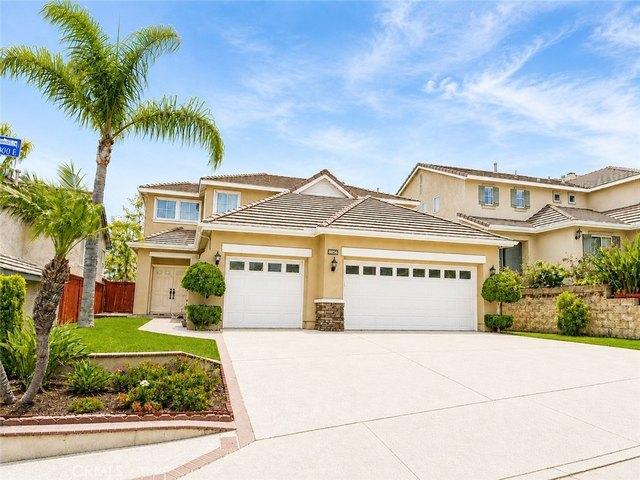 8856 E Crestview Ln, Anaheim, CA 92808