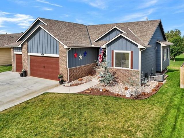 8857 N Hidden Ln, Park City, KS 67147