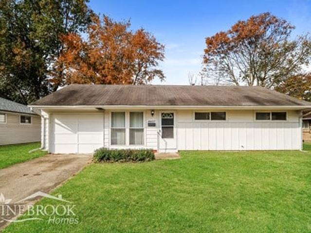 8857 Balboa Dr 3/1 918 sqft