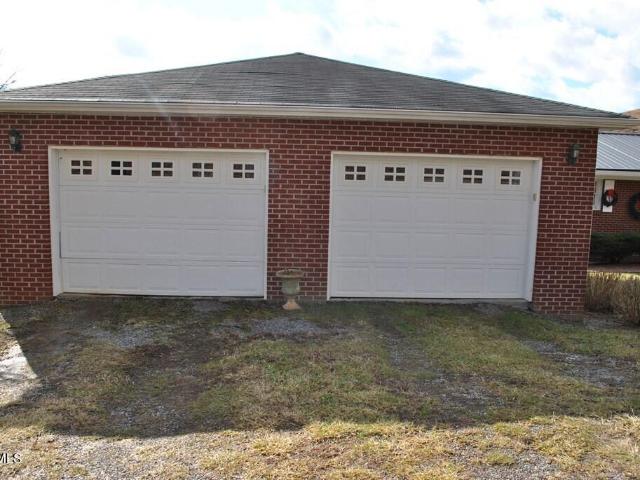 8857 Redbud Highway