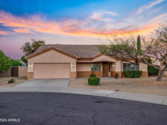 8858 W Port Royale Ln, Peoria, AZ 85381