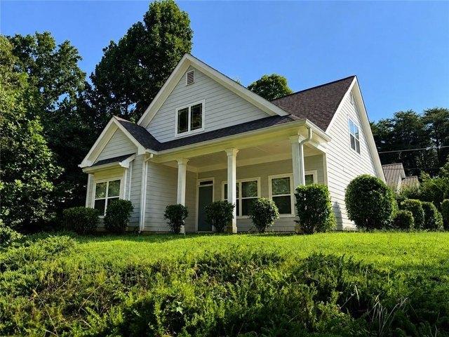 8850 Four Mile Creek Rd, Gainesville, GA 30506