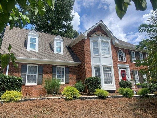 8850 Willowbrae Ln, Roswell, GA 30076