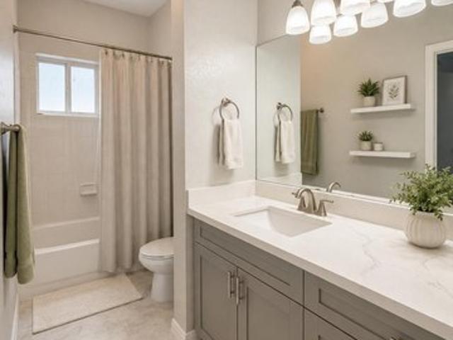 8851 N Isles Cir, Tamarac, FL 33321