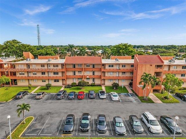8852 W McNab Rd Apt 203, Tamarac, FL 33321
