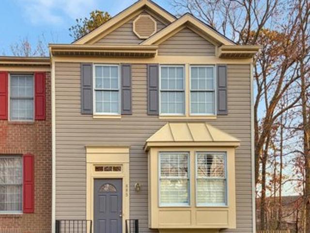 885 Chestnutview Ct, Chestnut Hill Cove, MD 21226