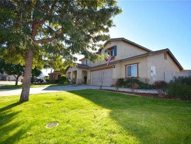 885 Amadova Dr, Perris, CA 92571