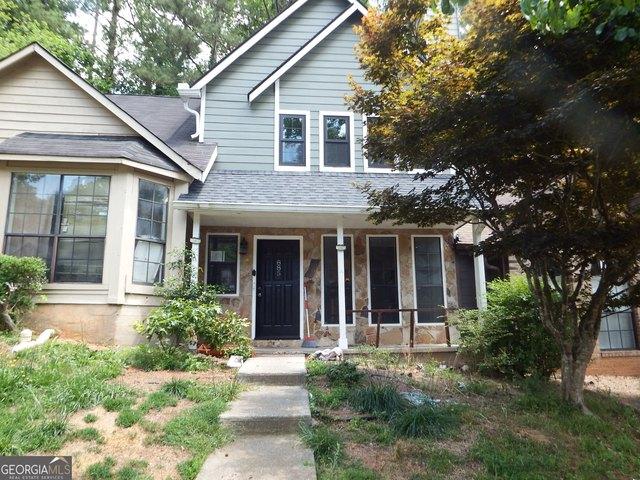 885 Brandy Oaks Ln, Stone Mountain, GA 30088
